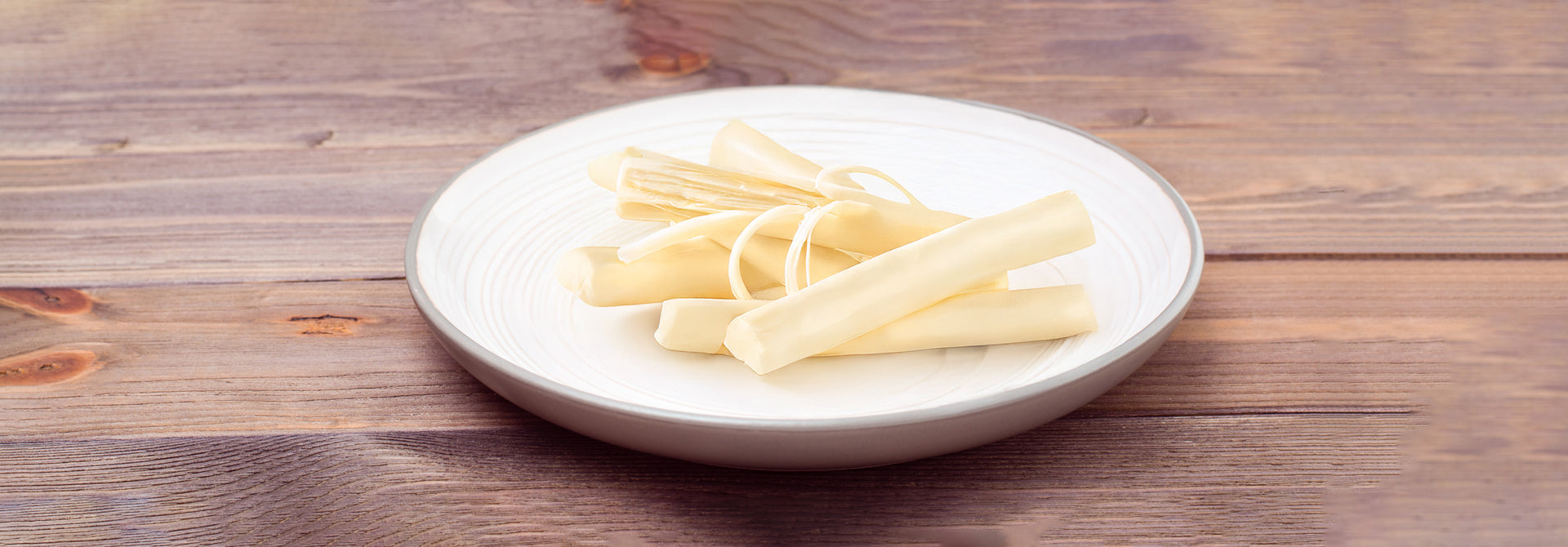 DIY String Cheese Dog Treats: Crispy, Cheesy, and Made with Love ...